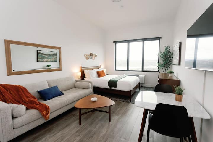 Ski In/out-deer Valley East Village Studio+hot Tub - Deer Valley, UT