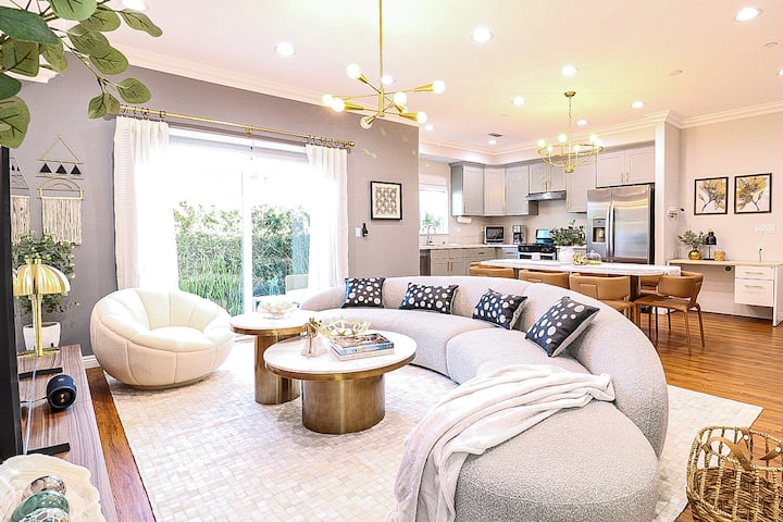 Coastline Villa•3b/2.5ba•spacious Modern Comfort - South Gate, CA