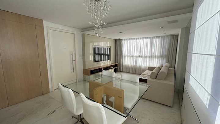 Novo, Funcional, Confortável E Próximo Da Savassi - Belo Horizonte