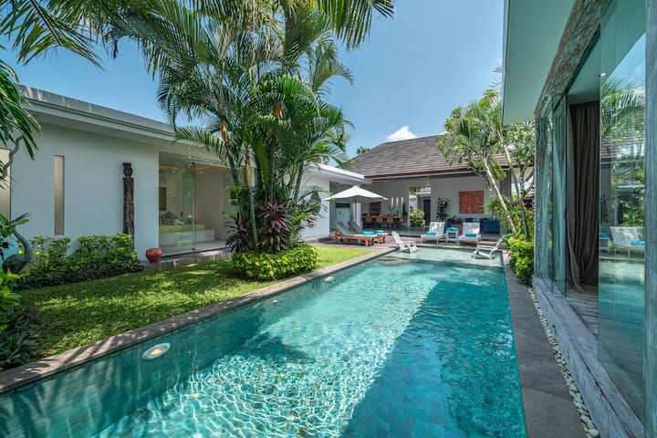 Exclusive 3br Retreat With Large Pool In Seminyak - Seminyak