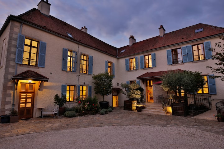 Maison D’hôtes Historique Au Milieu Des Vignes - Gevrey-Chambertin