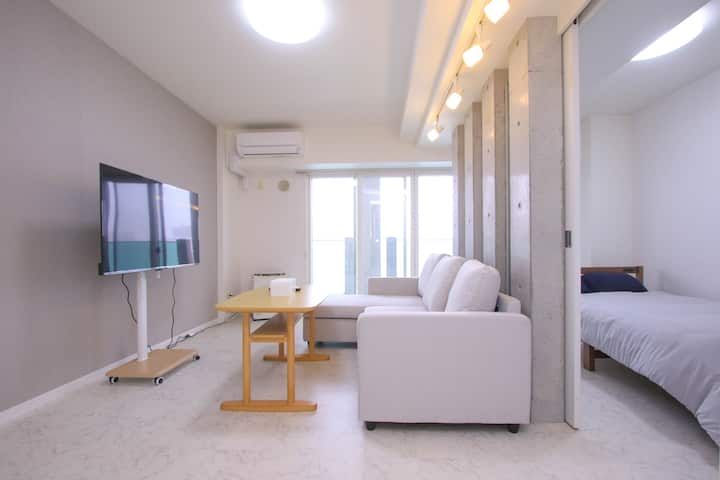 小樽駅から車で5分。堺町通まで徒歩3分。小樽運河まで徒歩10分。小樽観光するならここ。 - Otaru