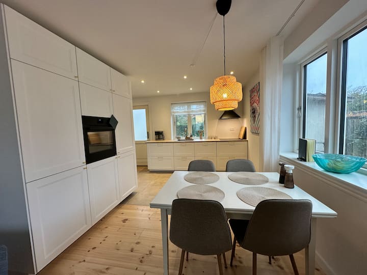 Unik & Moderne Bolig I Odense Centrum Med Have (6) - Odense