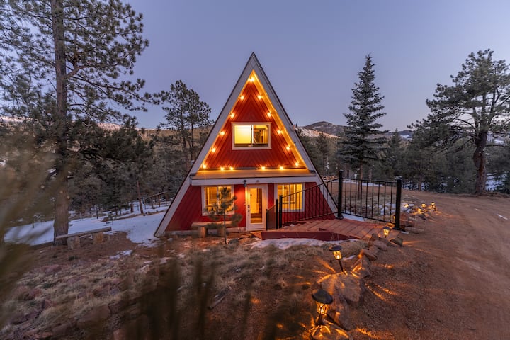 Skyfall | Sleeps 7 | Hot Tub | Game Room | Views - Colorado