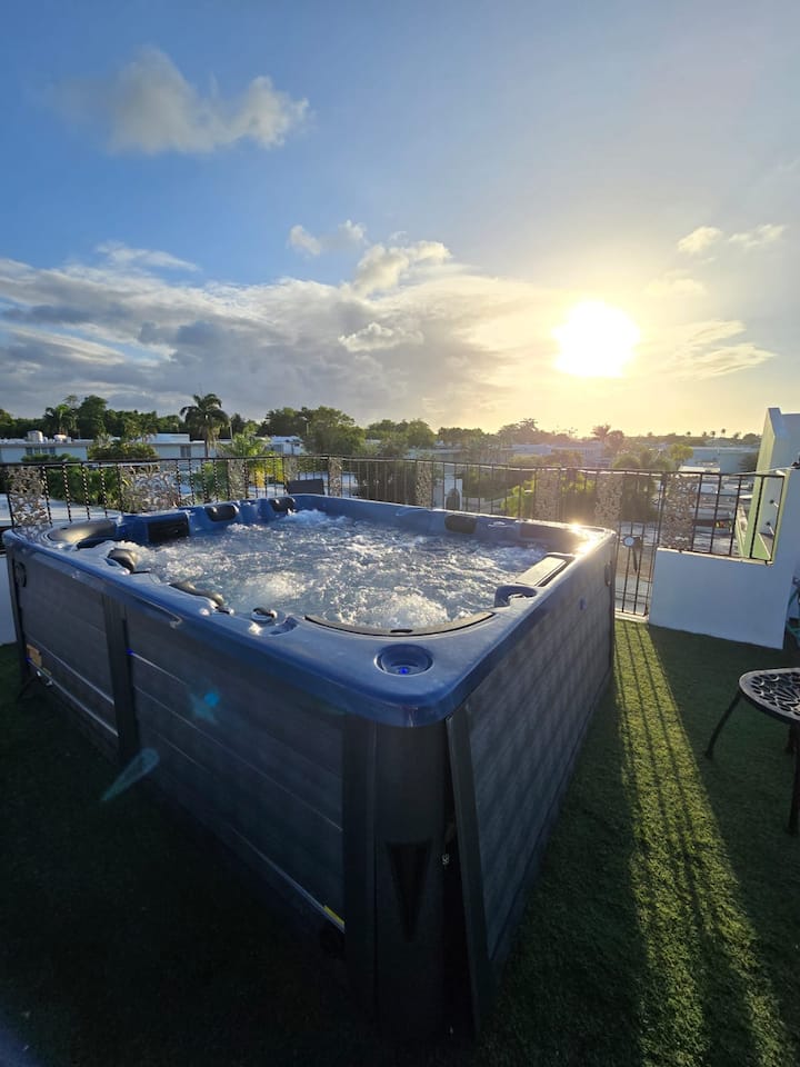 Sunset,8ppl Jacuzzi, 5 Min Airport - San Juan