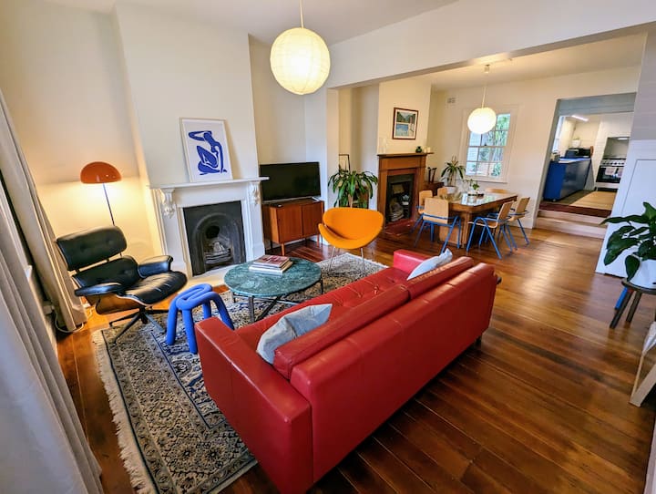 Architect Designed 3-bed House On Quiet Street - Sydney
