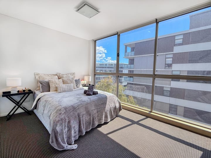 Chic 3-br In Heart Of The Zetland & Free Parking - Rosebery