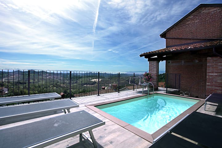 Sognando Nel Roero Guest House 
 Appartamento 1 - Italy