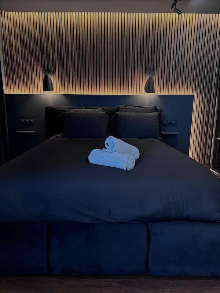 Suite De Luxe & Spa - Centre-ville - Love Room - Dijon
