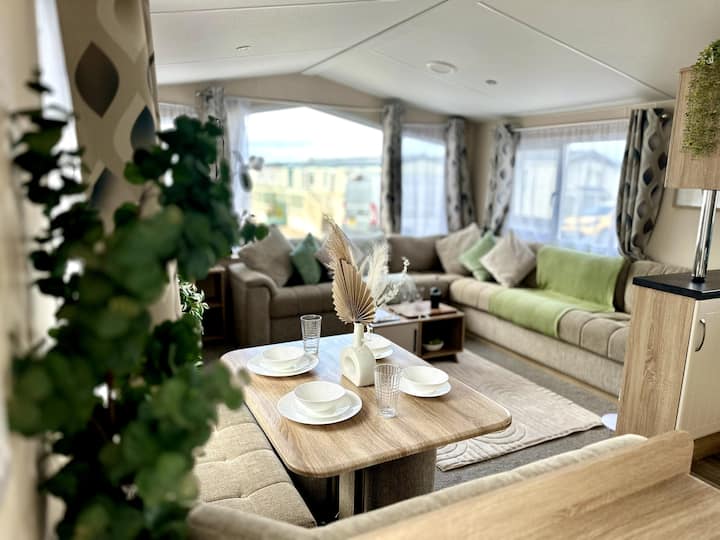 Season Stays, Sea View And Direct Beach Access! - Redcar