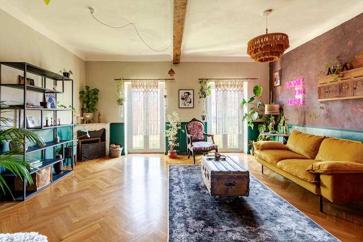 Port - Unique And Artistic Apartment With Balcony - Nice