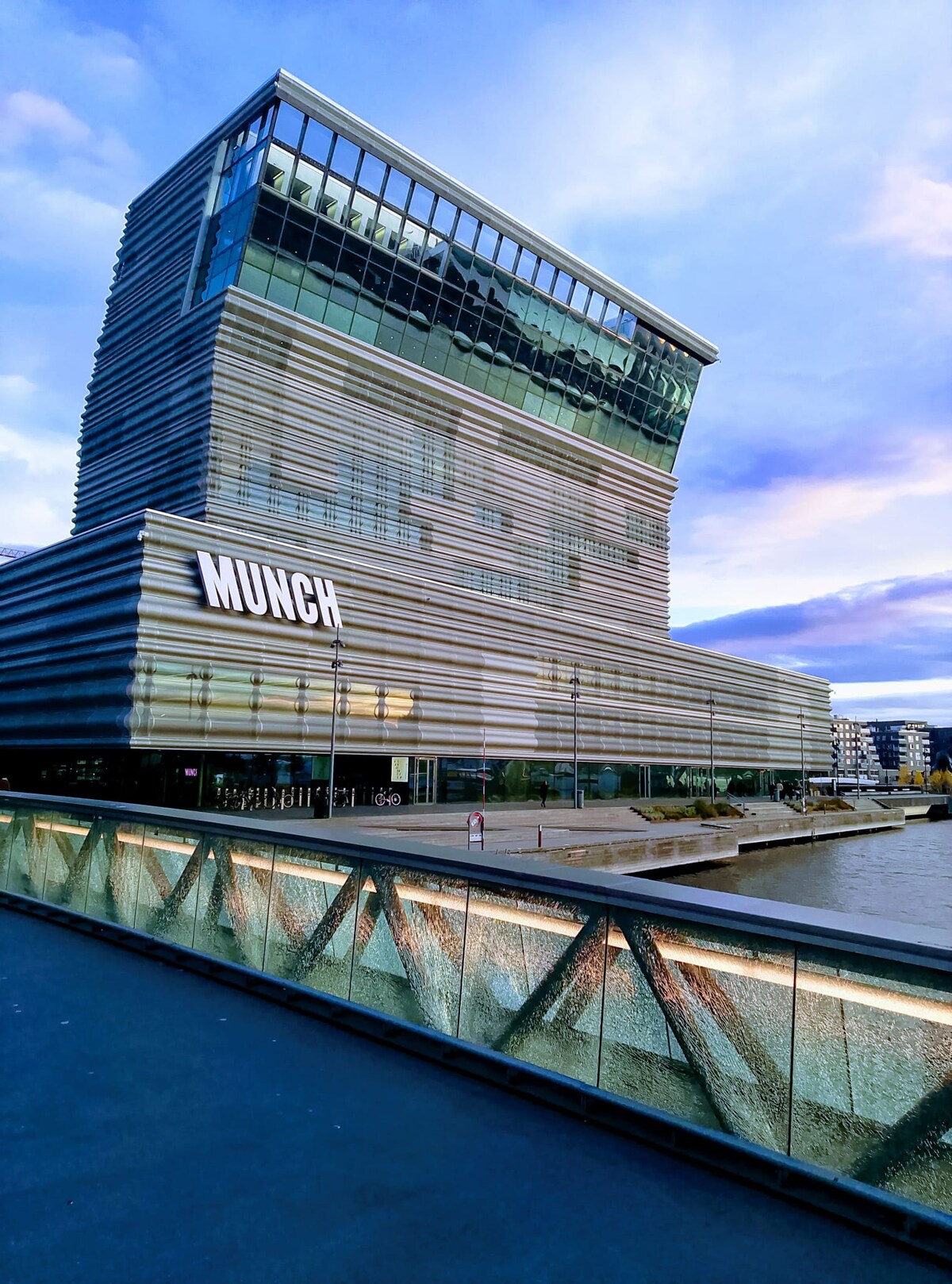 Modern homeshare Apartment by Opera beach,Room 1 - Apartments for Rent ...