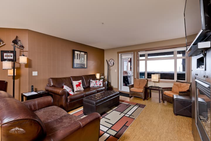 Warm 3br Condo - Hot Tub & Bbq! - Big White Ski Resort, BC