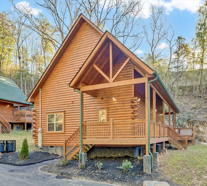 "Smoky Hollow"- Hot Tub |Pool| Bbq|xbox|games - Sevierville