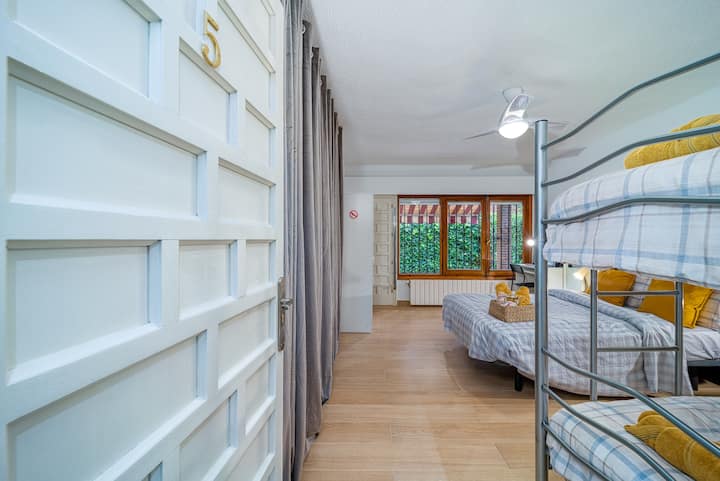 P5) Habitación Familiar 2 A 4 Per. Baño Compartido - Boadilla del Monte