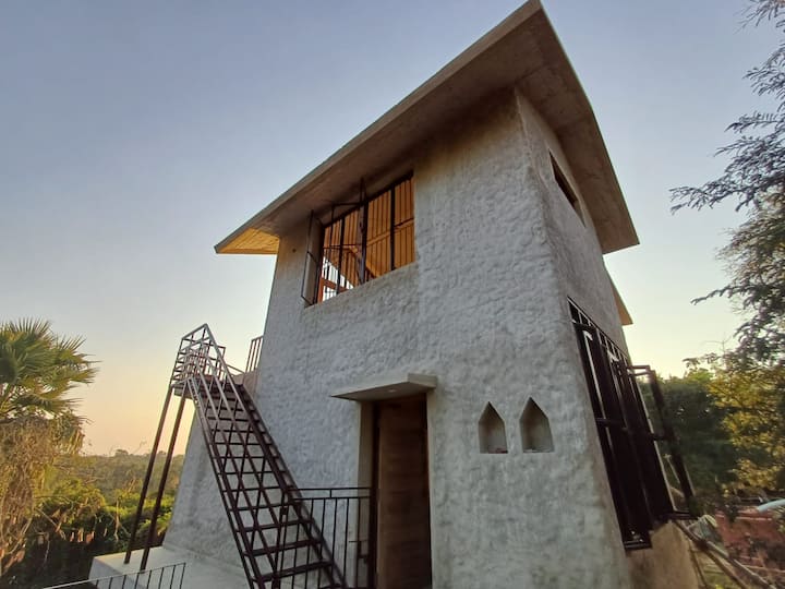 A Beautiful River View House With Large Terrace . - Santiniketan