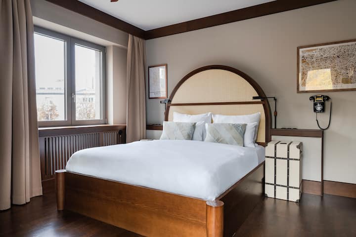 Numa | Extra Large Room With Terrace & Sofa Bed - Berlin