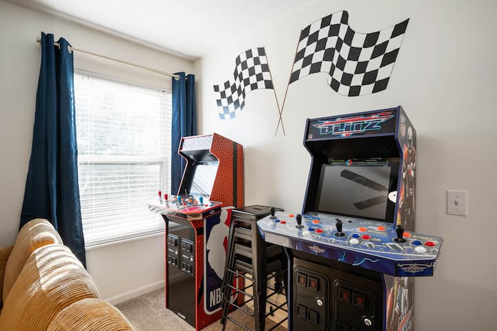 15 Min To Stadium, Downtown, And More! Indy Mtr! - Greenwood, IN