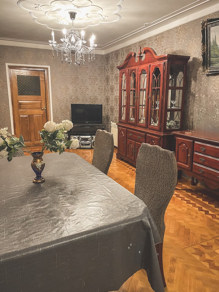 Cozy Retro-style Apartment - Azerbaijan