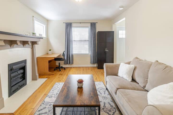 Student-friendly Private Room | Quiet & Convenient - Rochester, NY