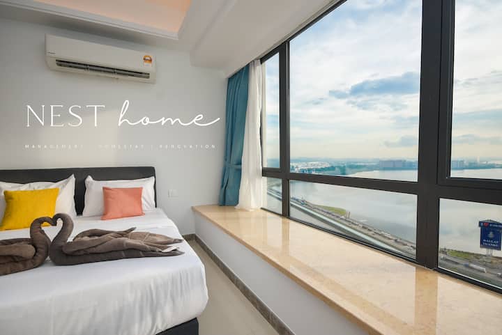 【Ultimate Seaview!】r&f Luxury Studio【arcade Game!】 - Singapore