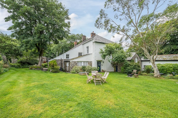 Cosy Cottage Retreat For Two - Welcombe