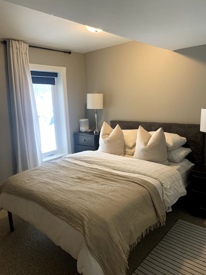 Plum's Place - Yellowknife