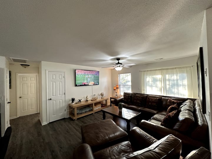 Cozy 3 Br Ranch Near Mizzou - Columbia, MO