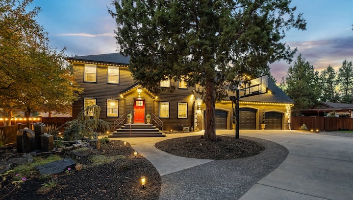 New! Luxury Home~salt Water Hot Tub~pup Friendly - Bend, OR