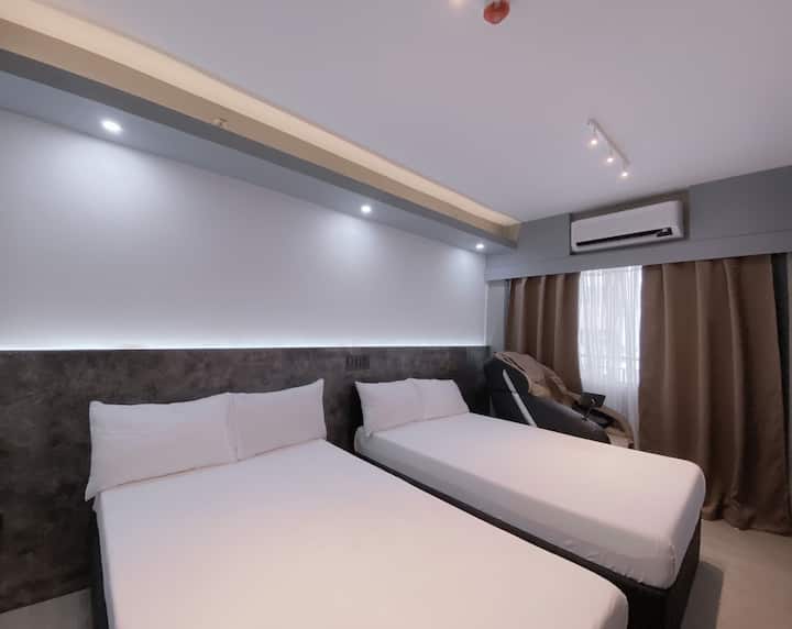 Mallofasiacondo W/ Massagechair / Playstation 4 - Manila