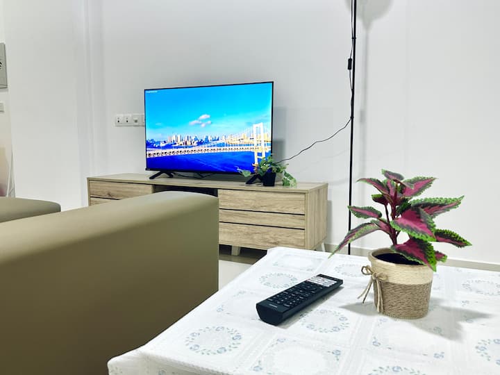 2br Fabulous A/port Suite# Straits Intl# Msg Chair -