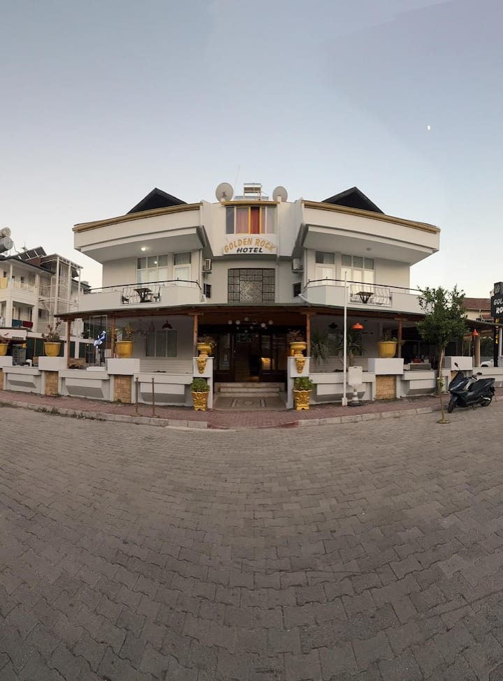 Golden Rock Hotel Standart Room4 - 凱梅爾