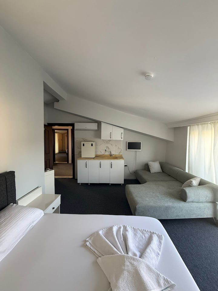 Golden Rock Hotel Economy Room1 - 凱梅爾