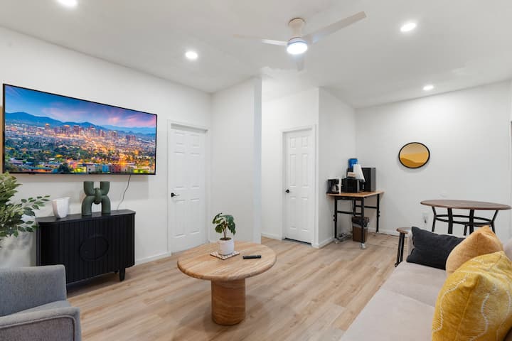 The Sunset Apt. | Unit 4 | Pickleball | 6 Guests - Williams, AZ
