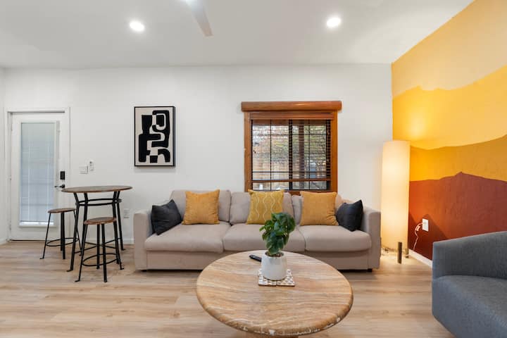 The Sunset Apt. | Unit 4 | Pickleball | 6 Guests - Williams, AZ