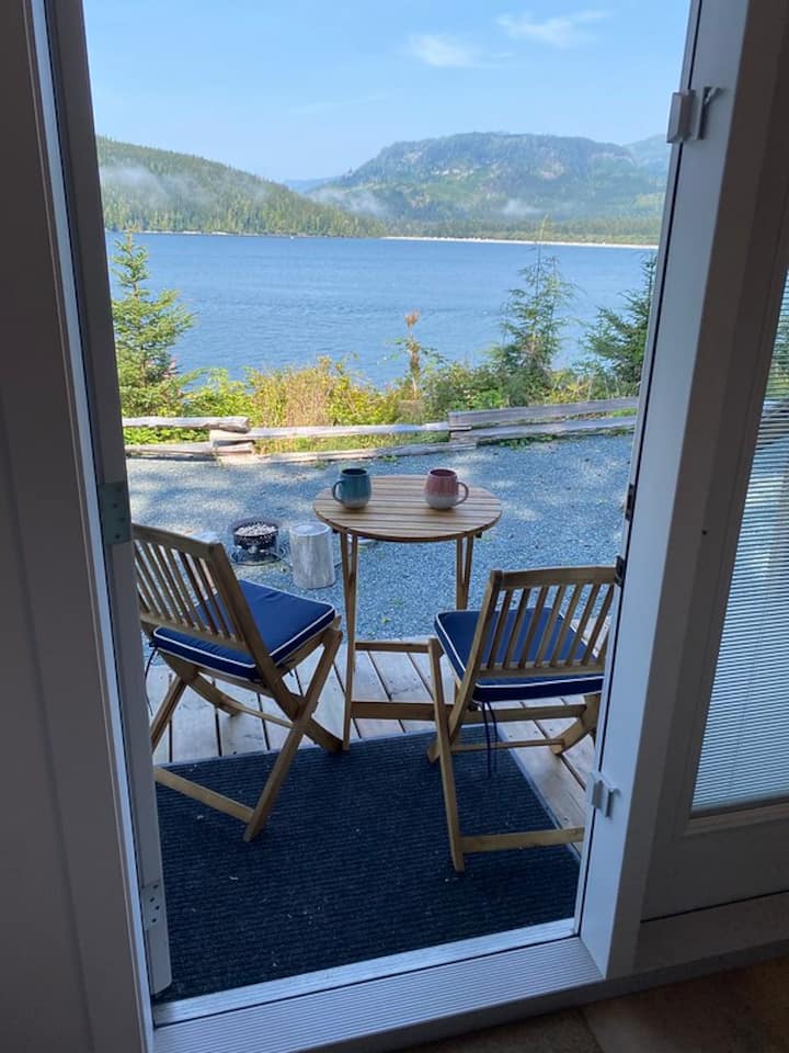 The Nook - Port Renfrew