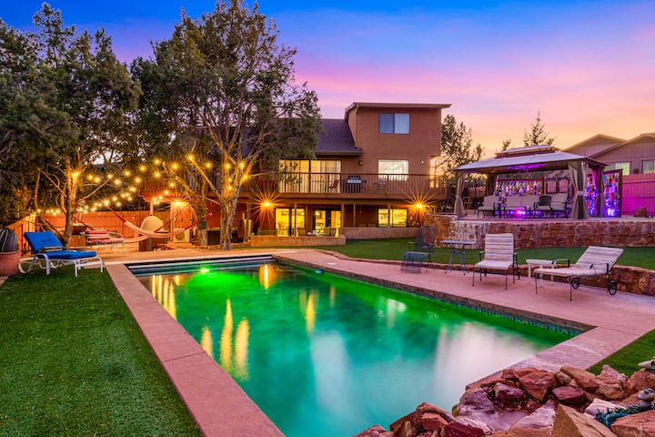 Great Views, Private Oasis Yard, Pool & Jacuzzi. - Sedona, AZ