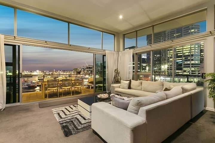 Sunbathed Penthouse With Spectacular Harbour Views - Auckland