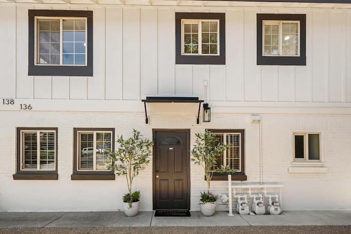 Greeley Lodge: Hot Tub, Sauna, Steps To Downtown - Bend, OR
