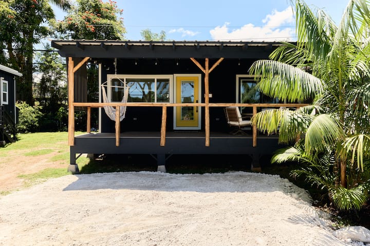 Surf + Country Tiny Home - Haleiwa, HI