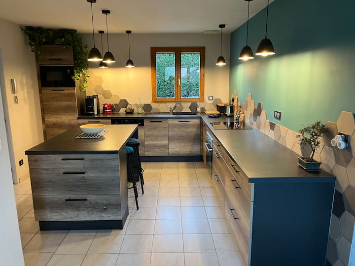 Maison Familiale à La Campagne - Belley