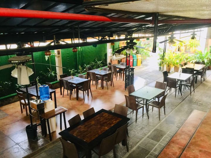 Family Room For 4 (2 Double Beds) - Tagbilaran City