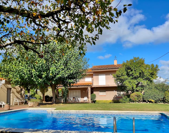 Casa Acogedora Con Piscina En Flaçà - Gerona