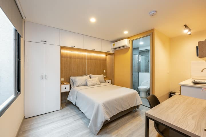 Nuevo En Poblado Con Ac Y Wifi - 5 Min El Tesoro - コロンビー メデジン