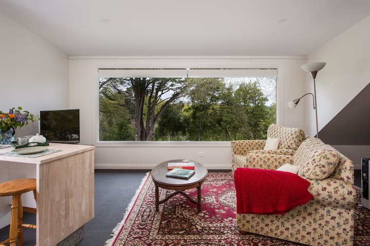 Cooeyana Loft - Exeter