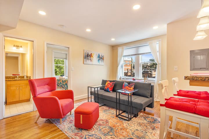 Adams Morgan Gorgeous Apartment With City View  14 - Washington, D.C.
