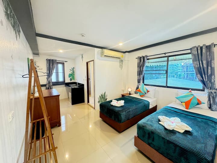 Twin Room 5 Min Walk To Patong Beach - Patong Beach