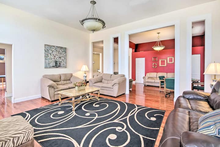 Work Crews Welcome Urban Loft Plenty Of Parking - Springfield, MO