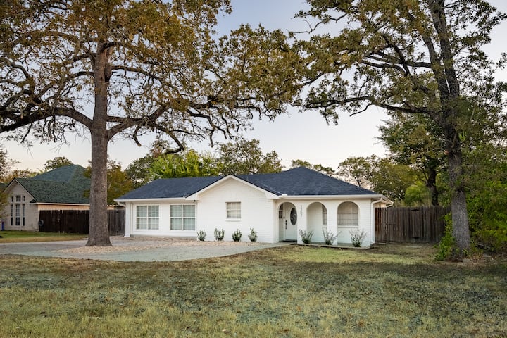 Remodeled Home In Collegestation - College Station, TX
