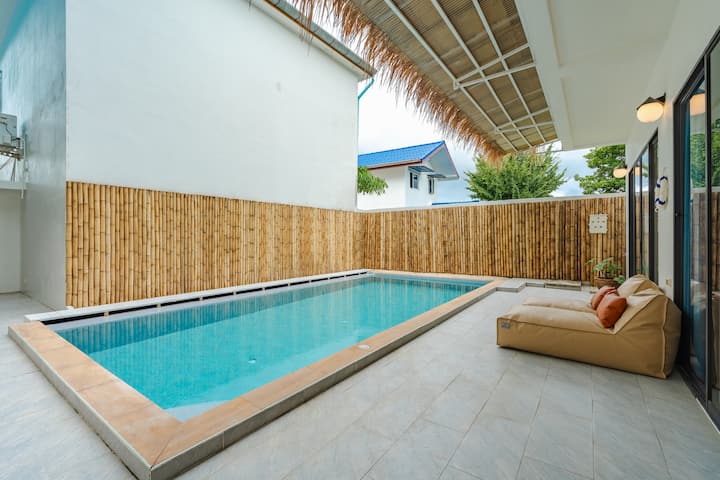 4br Pool Villa Next To Market And Restaurants - Thailand